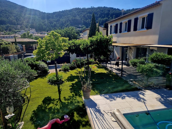Superbe Villa Piscine, Clim- Grandes Terrasses - Pierrefeu-du-Var