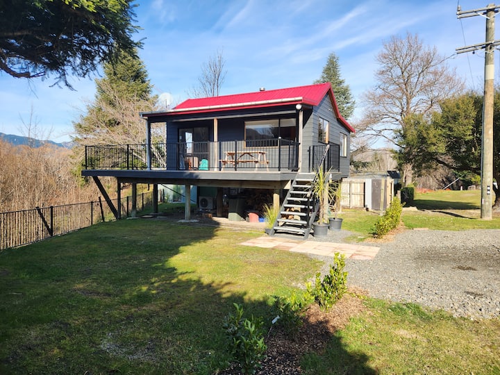 Our Lovely Little Kiwi Cottage - Hanmer Springs