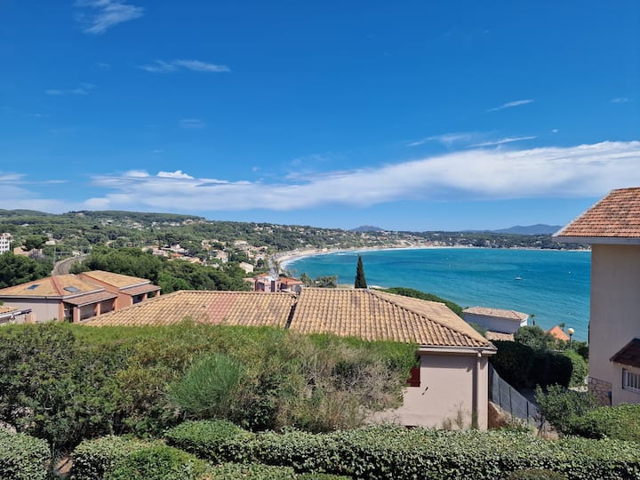 T2 Vue Mer, Plage à Pied Et Parking Privé - Bandol