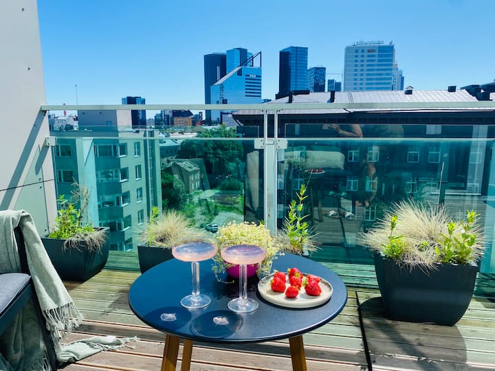 City Heart Apartment With A Sunny Rooftop Terrace - Estonia