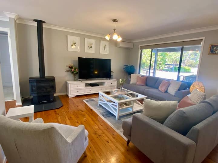 Enjoy Our 4 Bedroom Home, “Shiloh, Place Of Rest.” - Blackheath