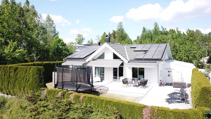 Modern Enplansvilla I Söderläge Med Sjöutsikt! - Borås