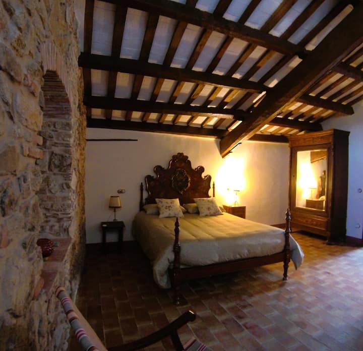 Private Rooms In An Old Catalan House, Quiet Place - Costa Brava, Spain