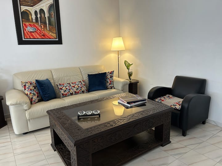 Superbe Appartement Avec Jardin Intérieur - Casablanca