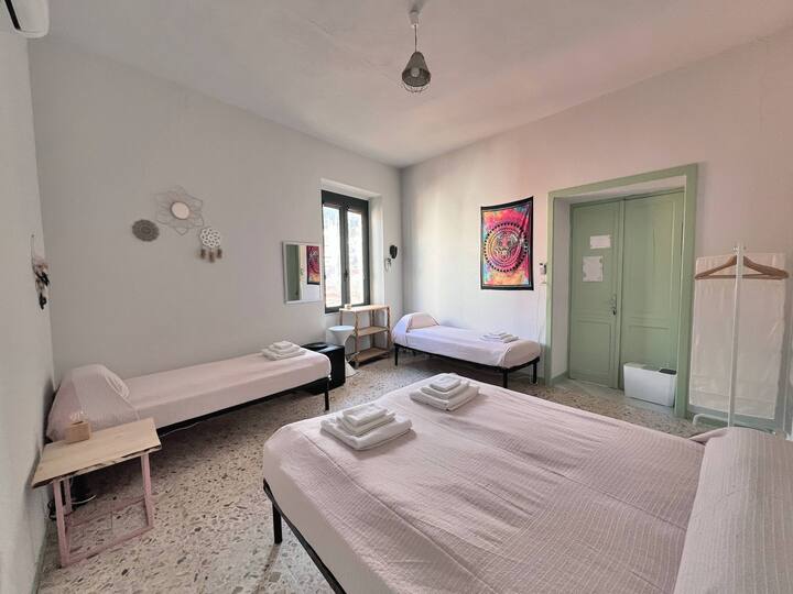 Safeheaven Sardinia - Yoga Room - Dorgali