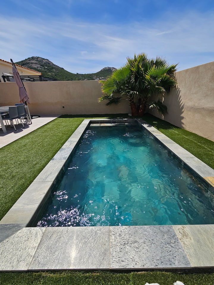 ​Villa Neuve Avec Piscine Privée En Pierre De Bali - Calenzana