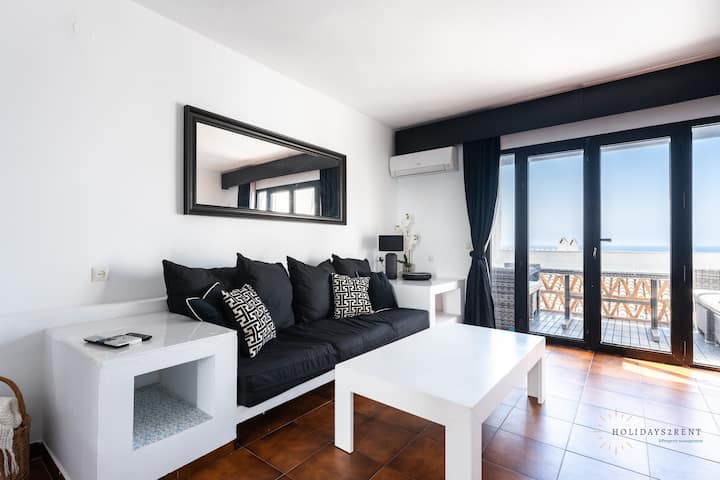 Doña Lola Beachside, Sea Views, "Holidays2rent" - Calahonda