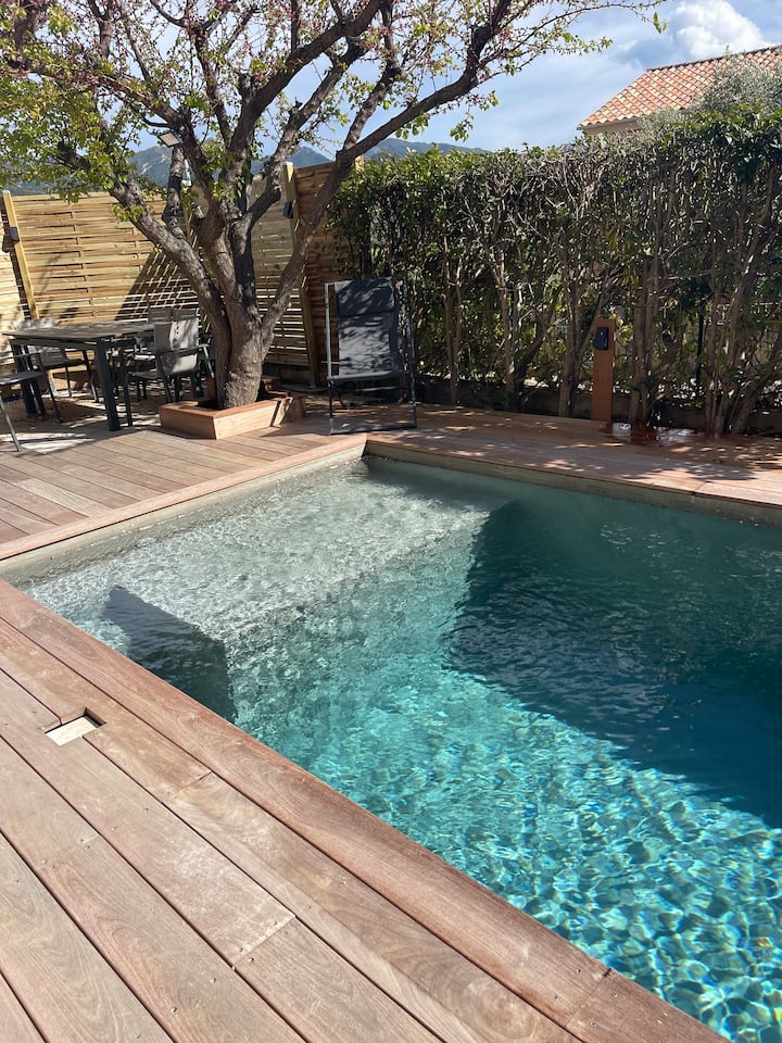 Maison De Charme Avec Piscine à St Florent . - Saint-Florent