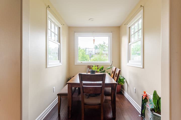 Private Third Floor In Historic Boston Edison - Detroit, MI