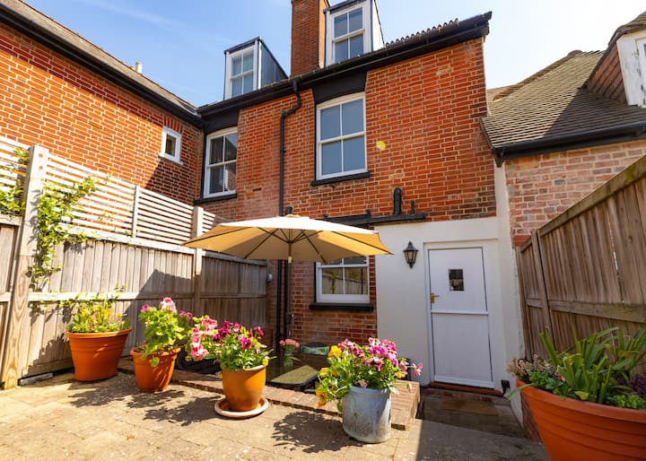 Eighty-eight, Cathedral View, Private Ev Parking - 솔즈베리