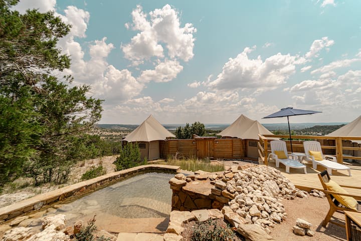 Luxury Suite 3-safari Tent-outdoor Whirlpool Tub - Lake Travis, TX