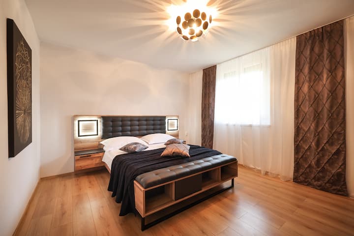 Luxury Modern Condo With Garden Near Old Town - Zadar