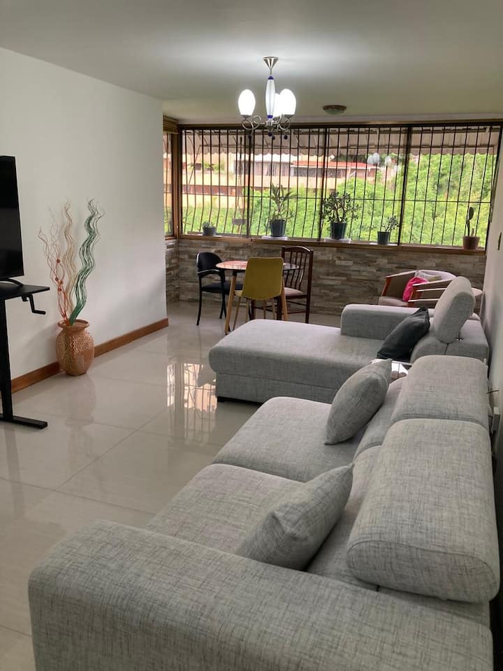 ¡Caracas Cómodo Y Luminoso Apto 3h-1pe - Caracas