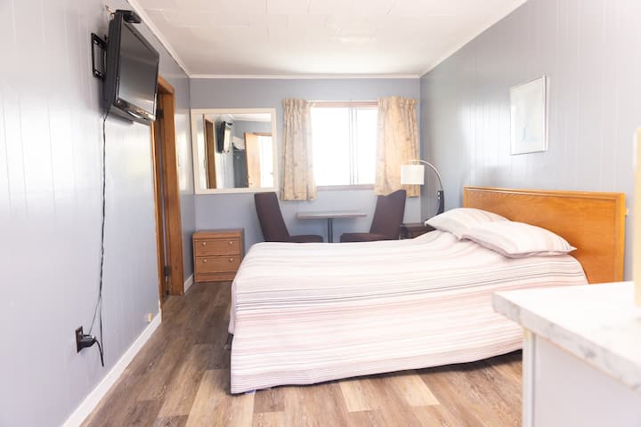 Nice Clean Spacious Room With Aview - Saint-John