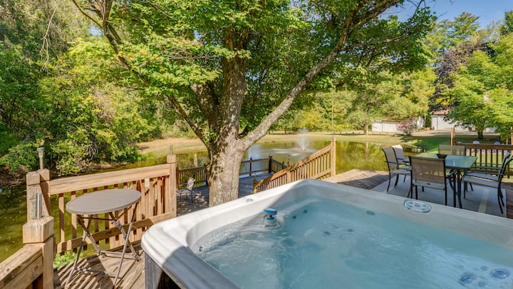 3br Escape: Arcade-hot Tub- Pond Fishing-firepit - Granville, OH