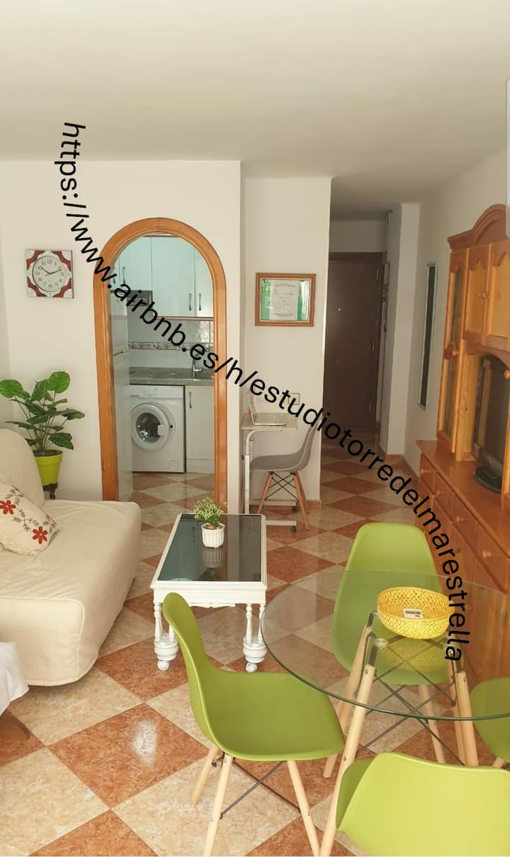 Precioso Estudio Cerca De La Playa Con Piscina - Torre del Mar