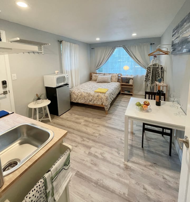 Elegant And Comfortable Studio - Mountain View, CA