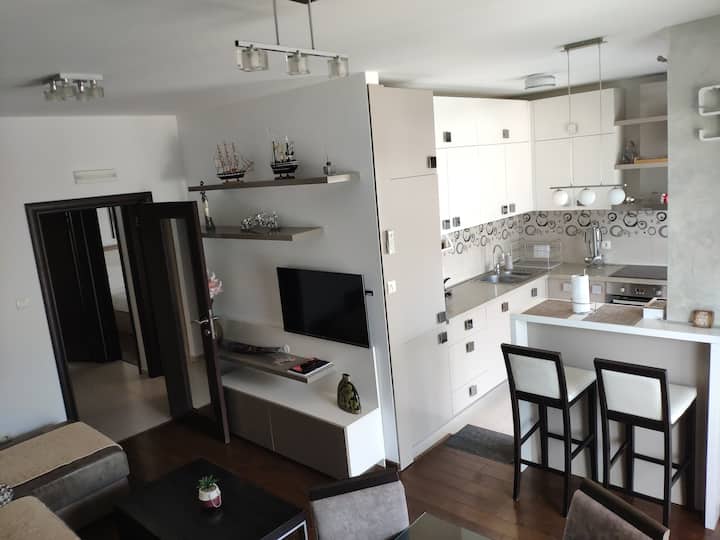 Four Season Seaview - Luxury 2 Bedroom Apartment - Kotor