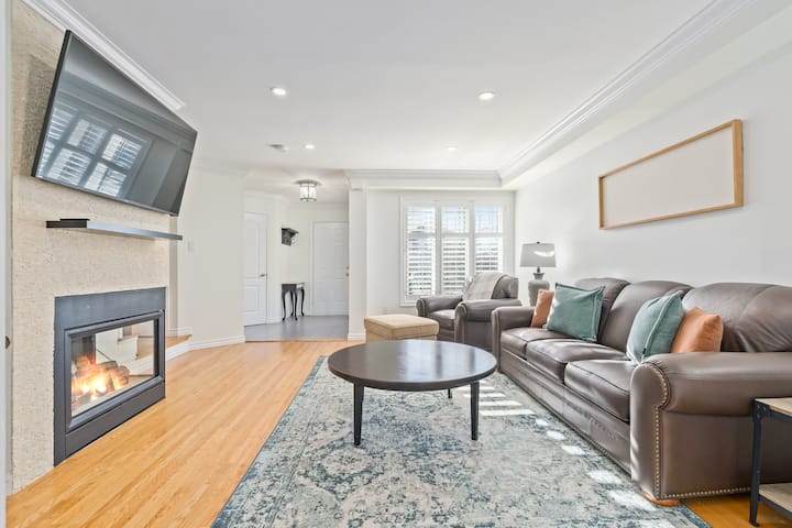 Family Home With Space For Everyone (2 King Beds) - Brampton