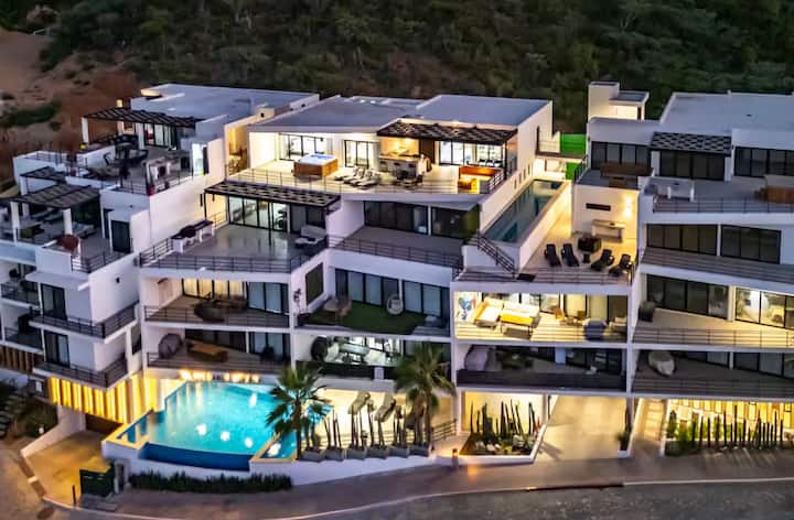 Walk To Marina-nightlife-downtown-pedregal Towers - Cabo San Lucas
