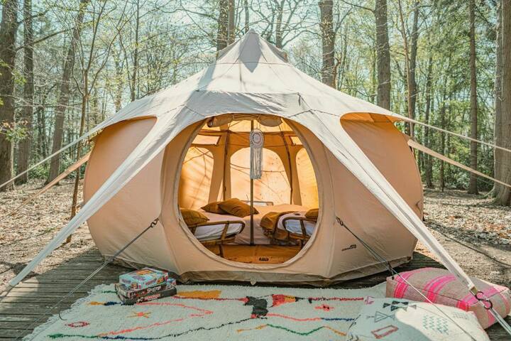 Adventure Tent 'Rozegeur' - Slapen Tussen De Bomen - Oostkamp