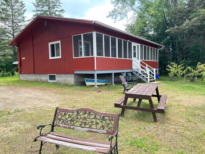 Chalet Rétro Avec Vue Sur Le Lac - Shawinigan