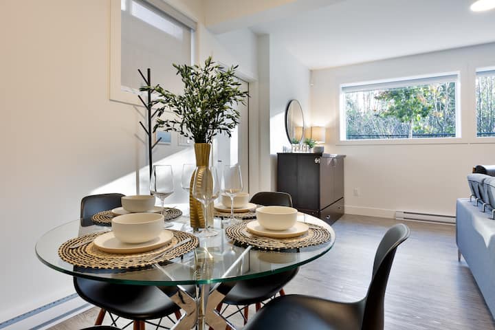 New 1 Bed/1 Bath King Suite 3 Min From Beach - White Rock