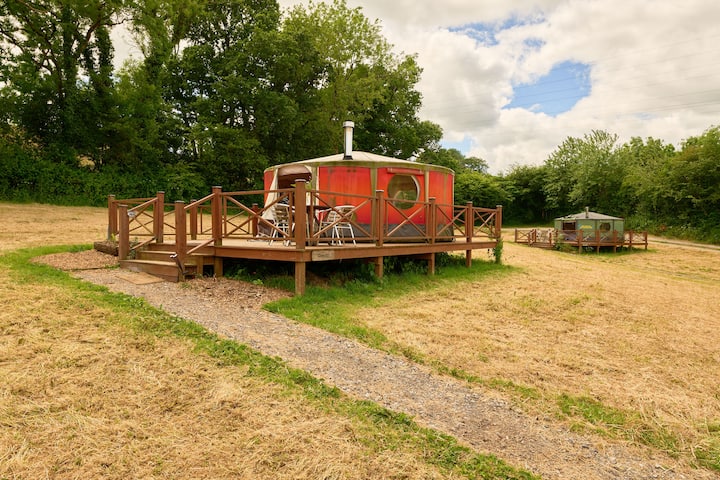 Cowslip (Luxury Yurt) - Totnes