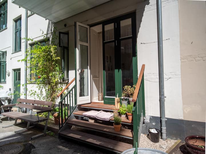 Skøn Lejlighed Med Udgang Til Hyggelig Gård - Copenhaguen
