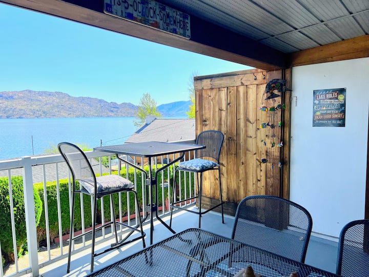 Cabin On The Lake - Peachland