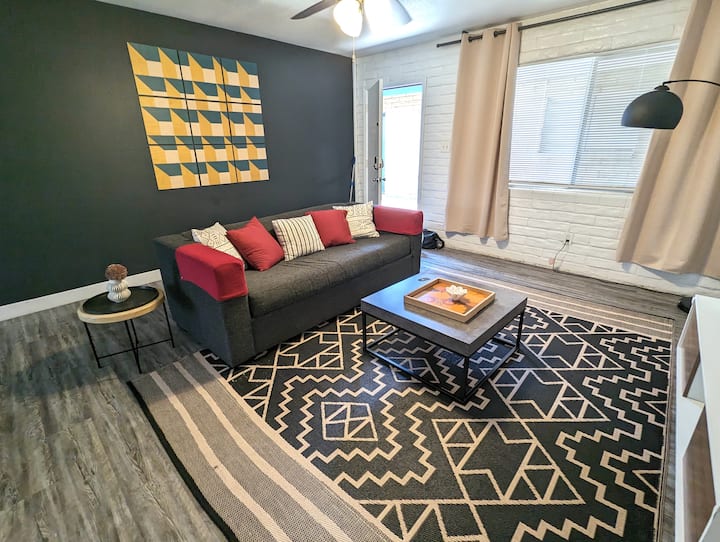 Tammy | 1 Br Arcadia Lite Apartment - Phoenix, AZ