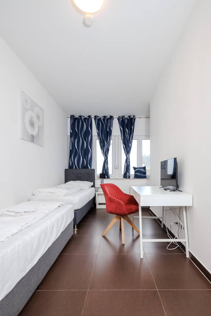 Ruhiges Apartment Mit Sep. Eingang & Wlan - Paderborn