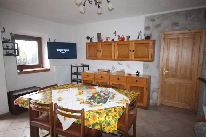 Chalet Exclusif En Forêt à San Lorenzo Dorsino - Italy