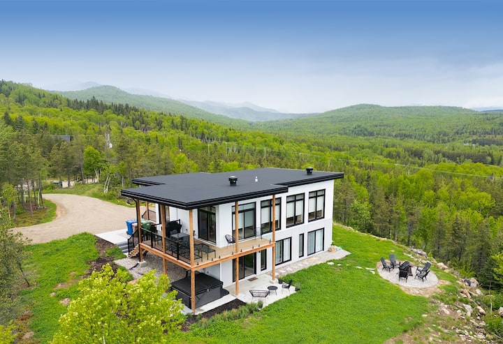 Hôtel à La Maison - Le 22 Lào, Spa Et Vue - Baie-Saint-Paul