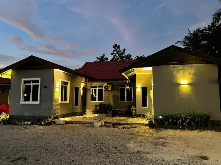 2-bed Cheerful Home Near Cenang Beach - Langkawi