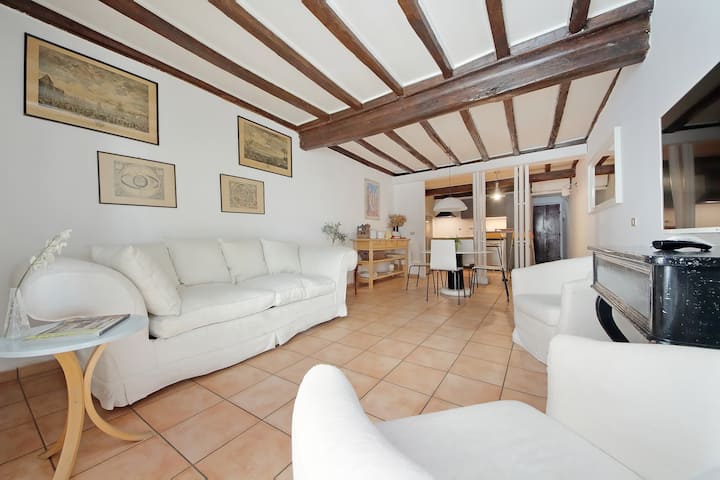 Appartamento Farnese, Campo De' Fiori - Rome