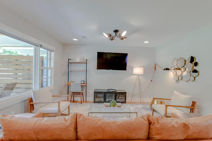 Enjoy Peace & Explore Franklin | Near The Factory - Brentwood, TN