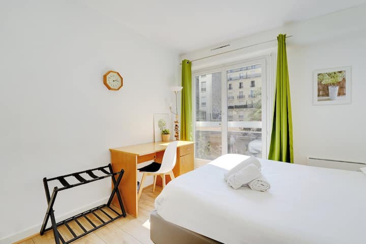 Familial Spacieux 2ch. Avec Parking Privé - Paris