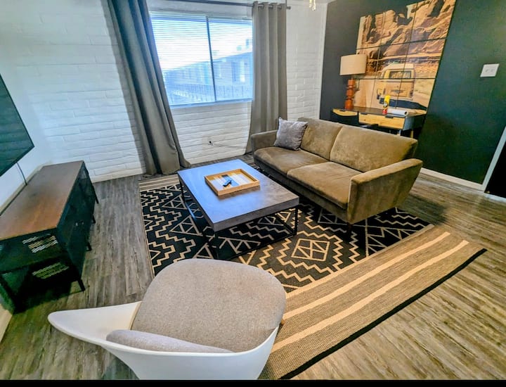 Alexander | Arcadia Lite 1 Bedroom Apartment - Phoenix, AZ