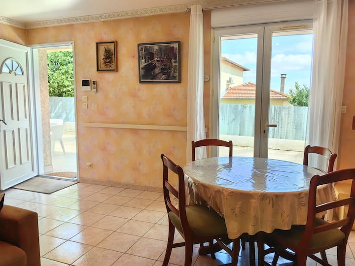 Appartement Climatisé Dans Une Propriété Fermée - Saint-Quentin-Fallavier