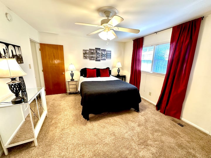 Cozy Downtown Destination - Raleigh