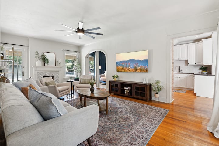 Greenville Ave Downtown Complete Duplex No. 4814 - Dallas, TX