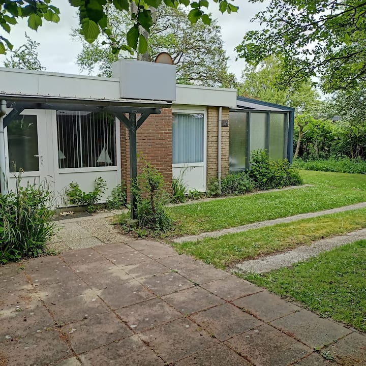 Bungalow Mit Garten - Den Osse