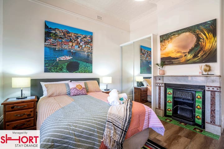 Paddington Villa  1 - With Netflix & Disney Plus - Orange