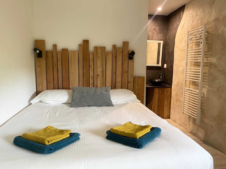 Miladiu Gîte De Charme Avec Piscine - Vitrac