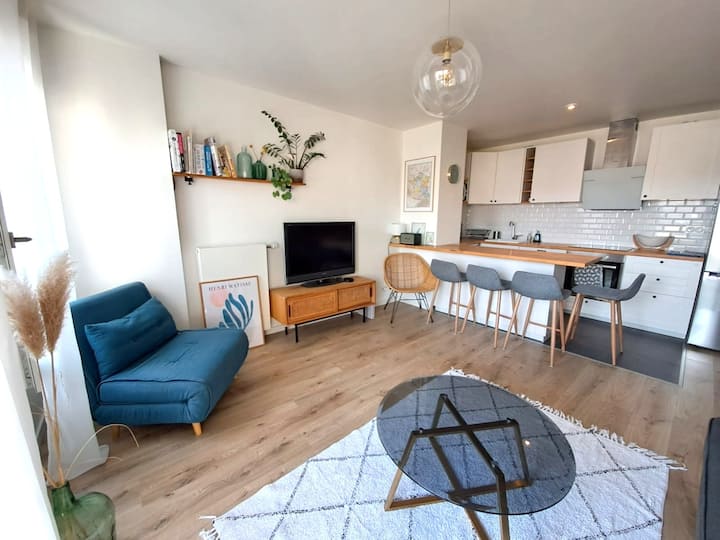 Proche Puces Saint Ouen.m13,14+parking (Parc Expo) - Clichy