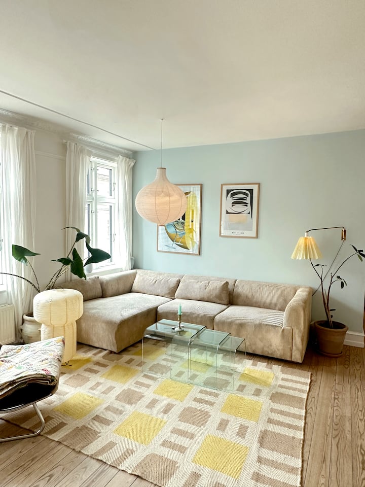 Big Sunny Apartment With A Lovely Green Balcony - Copenhagen