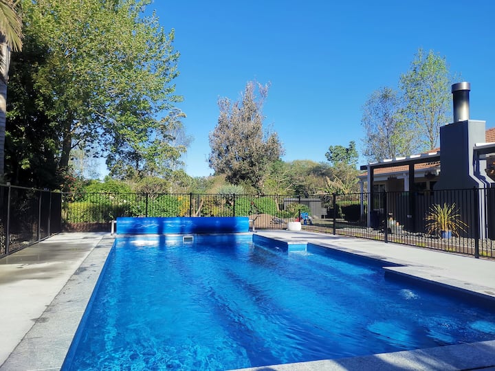 Westridge Stay
2 Bed Guesthouse Pool & Spa Access - Tauranga