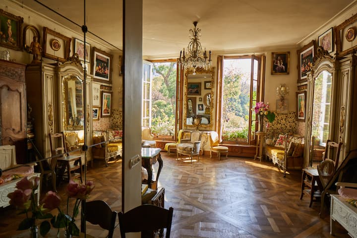 Petit Versailles :Appartement Historique Le Marais - Paris 18e Arrondissement
