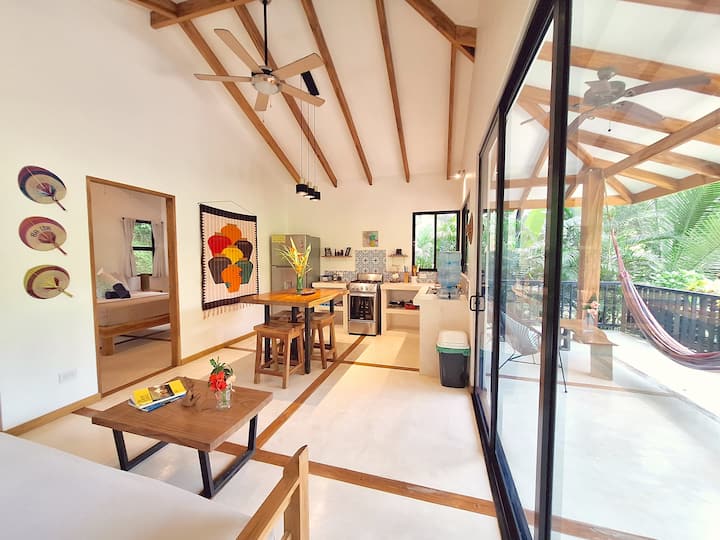 Villa Lanai · Quiet Jungle Villa By Beach - Costa Rica